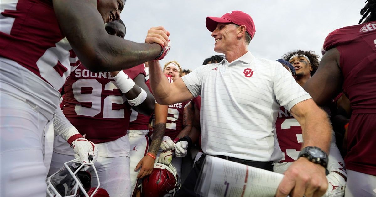 Everything Brent Venables said about John Mateer's injury, Arch Manning ...