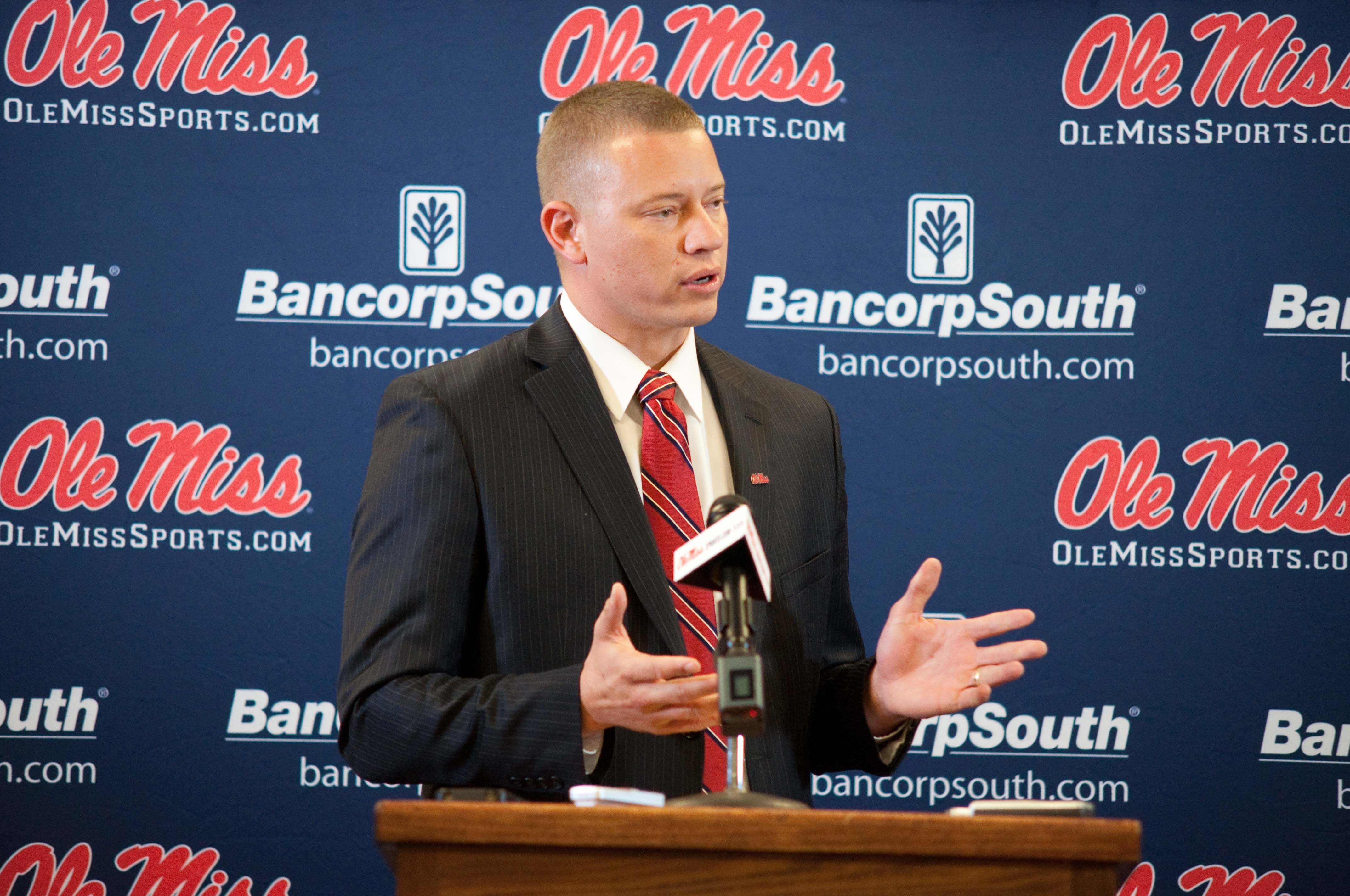 Wiggins introduced as new WBB coach