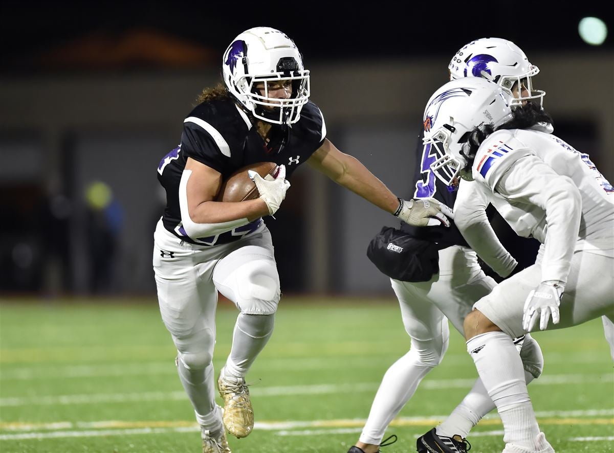 PHOTO GALLERY: Graham-Kapowsin Defeats Rival Sumner, Advances To Semifinals