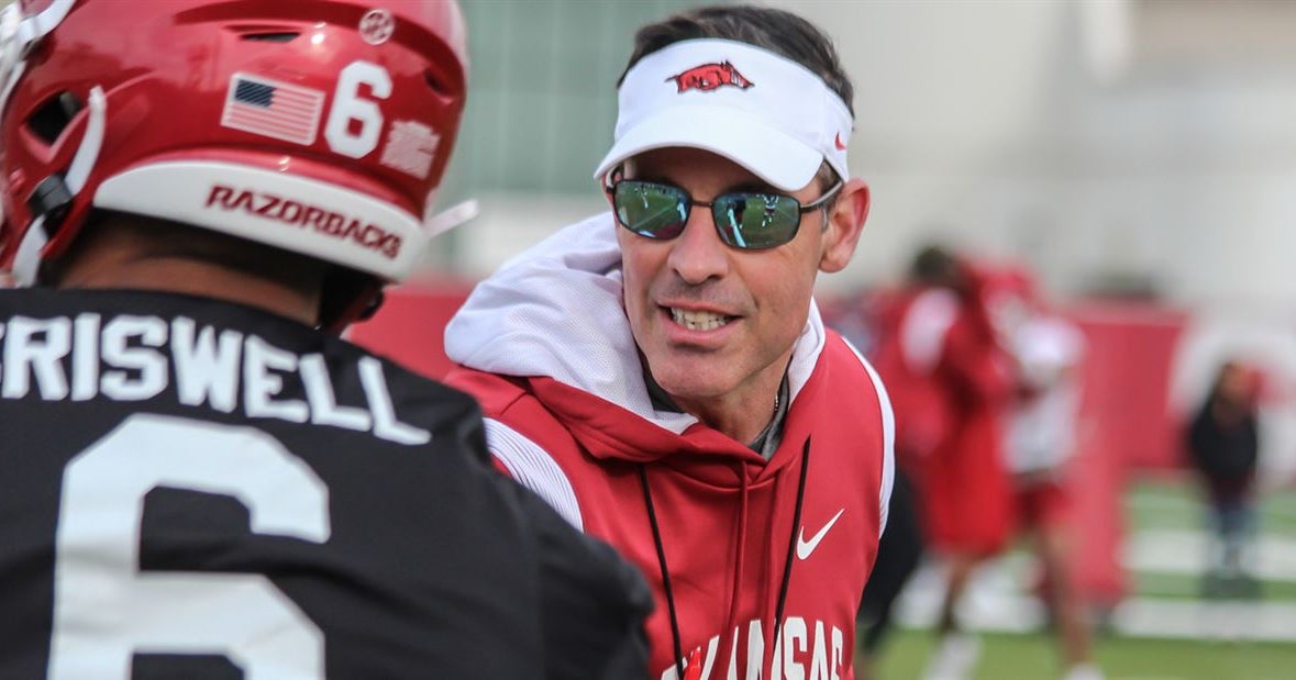 Arkansas players adjusting to Dan Enos offense