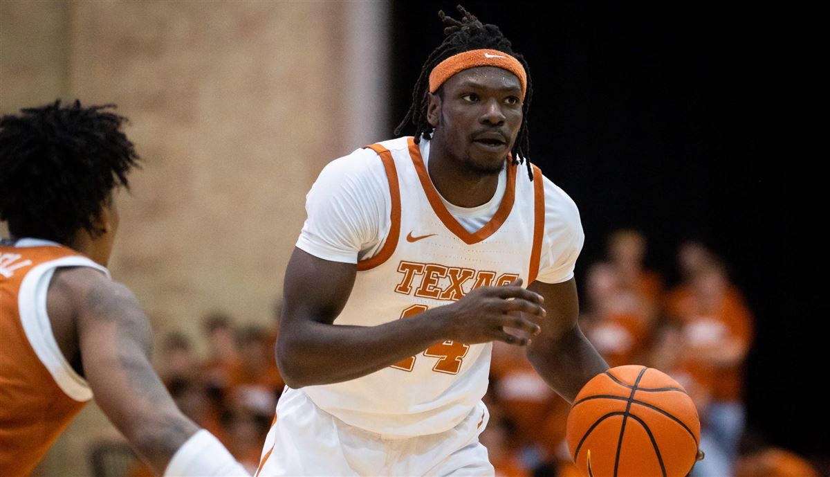 Texas sophomore forward Alex Anamekwe enters the NCAA transfer portal