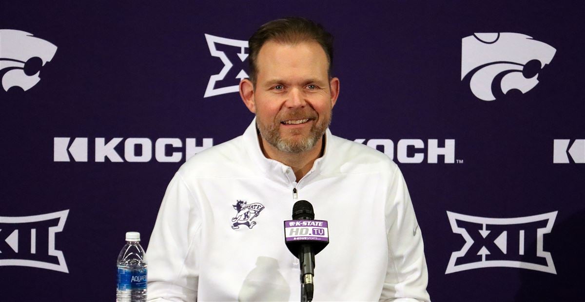 Kansas State OC Conor Riley speaks with media