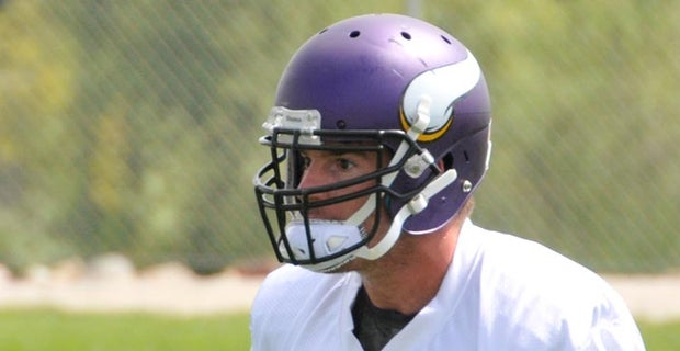 Michael Mauti Photos