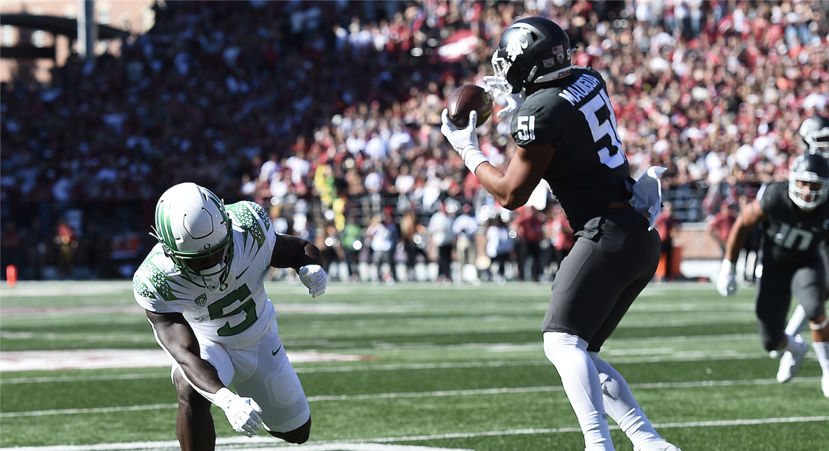 Zowie it's Maui(goa)! Cougs lead Ducks 17-9 at the half