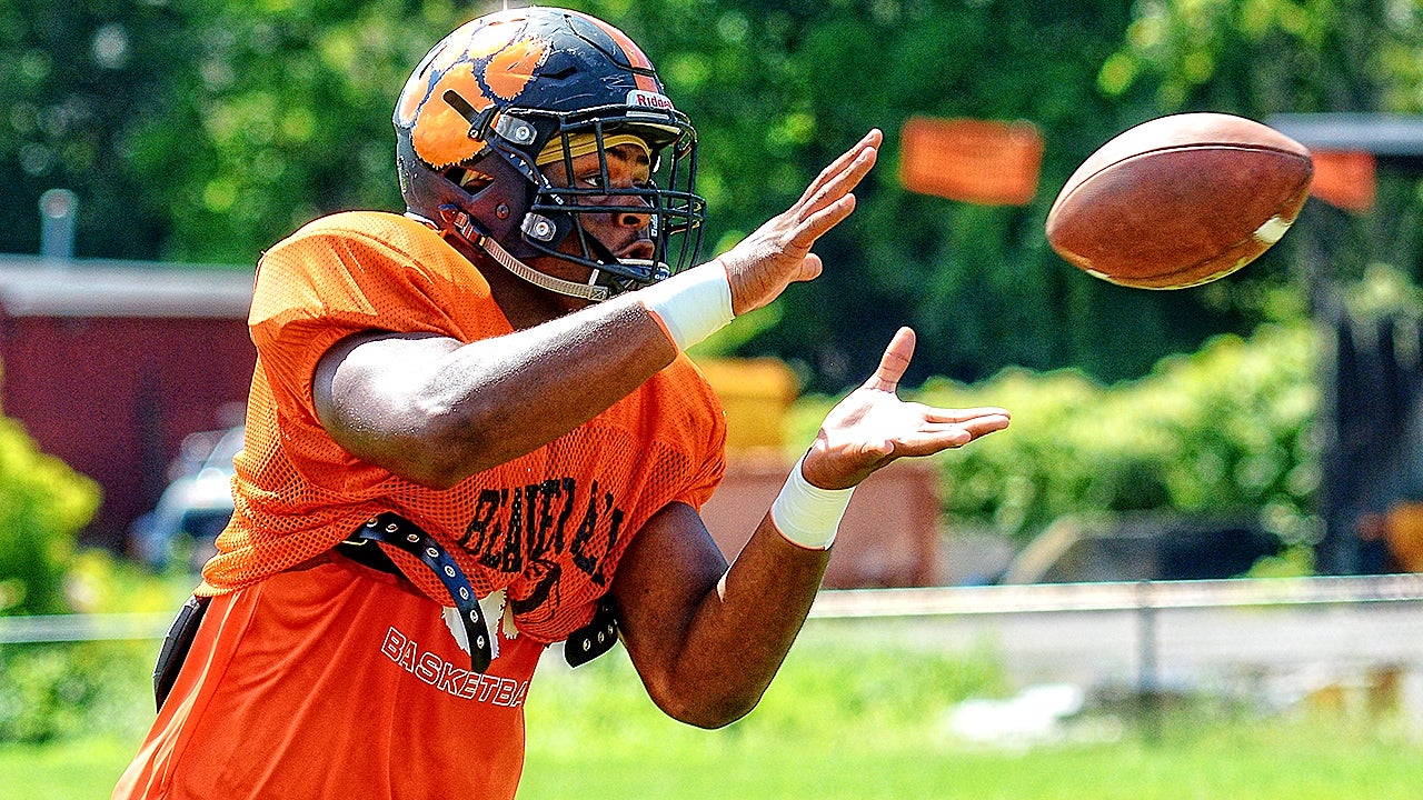 Donovan Jeter stays in touch with Irish