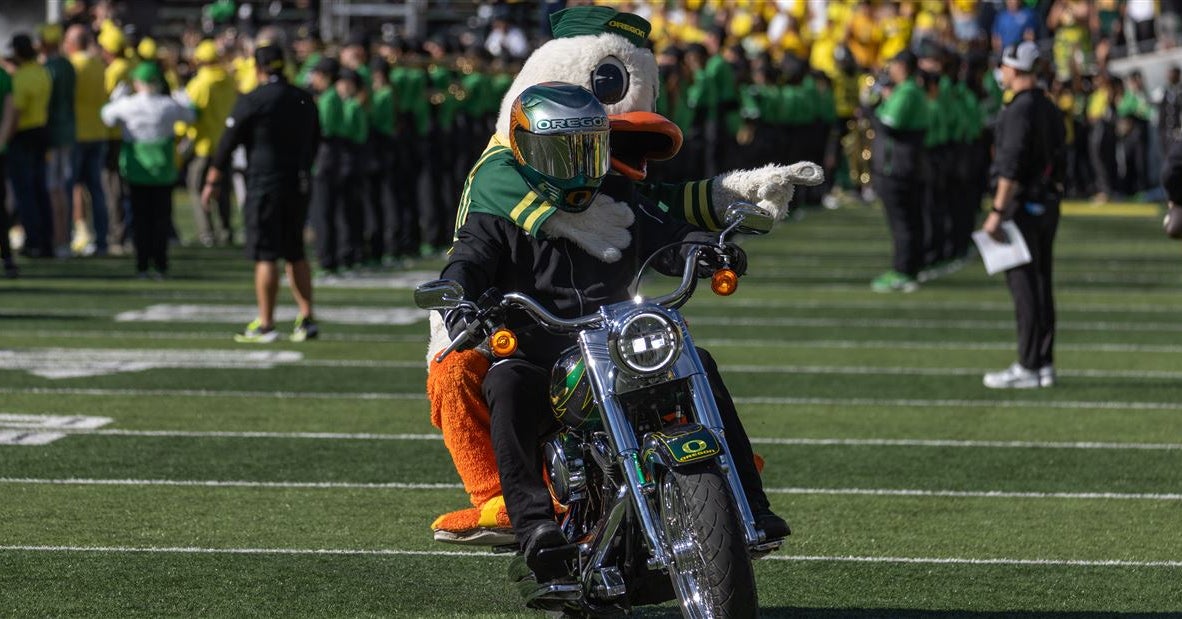 Oregon football vs. Michigan final score: Ducks hold off Wolverines for ...