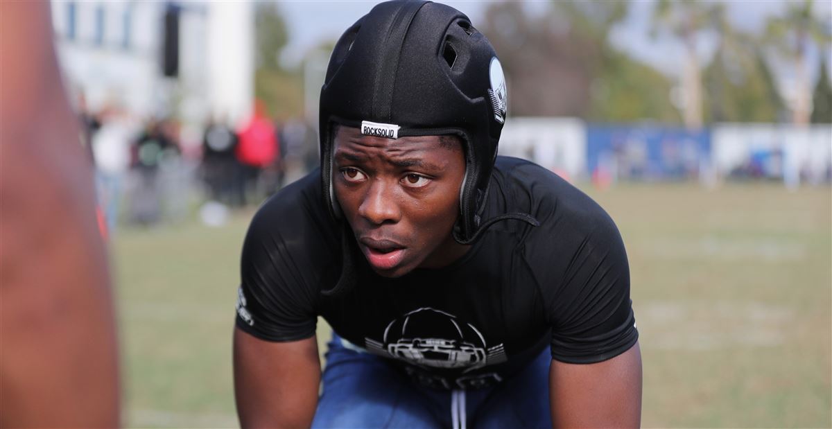 Rebels Go In-Home With Four-Star Cali DB Committed To Oregon