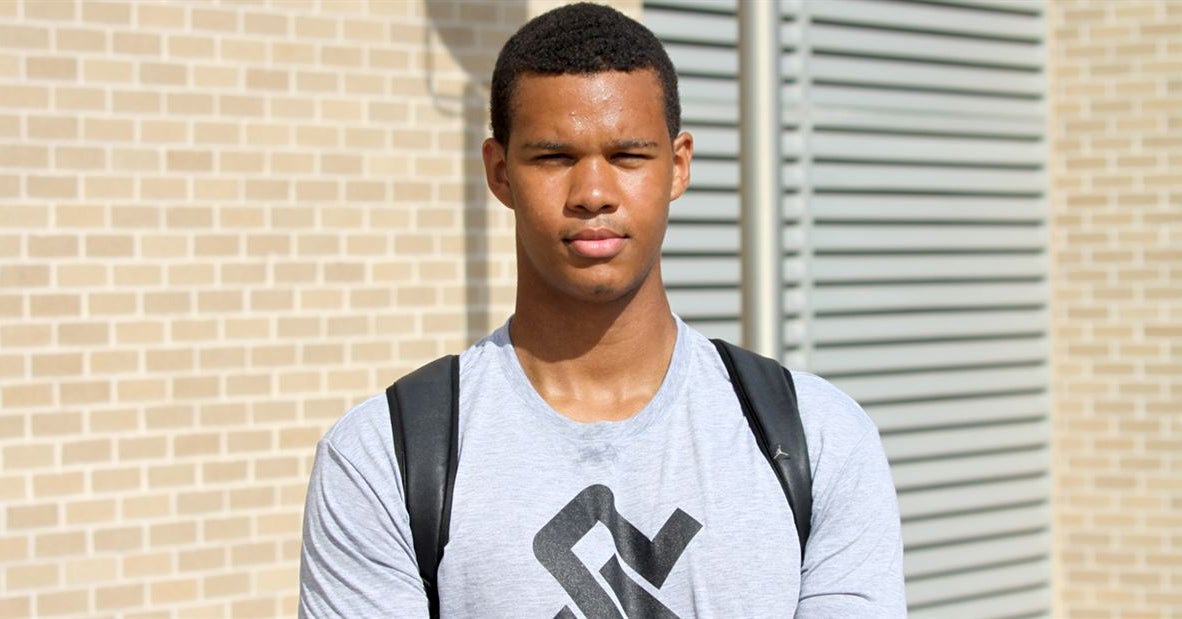 How To Watch: 4-star OT Lucas Simmons commits on Monday