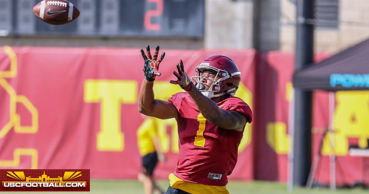 Velus Jones Jr. has developed into complete receiver for USC