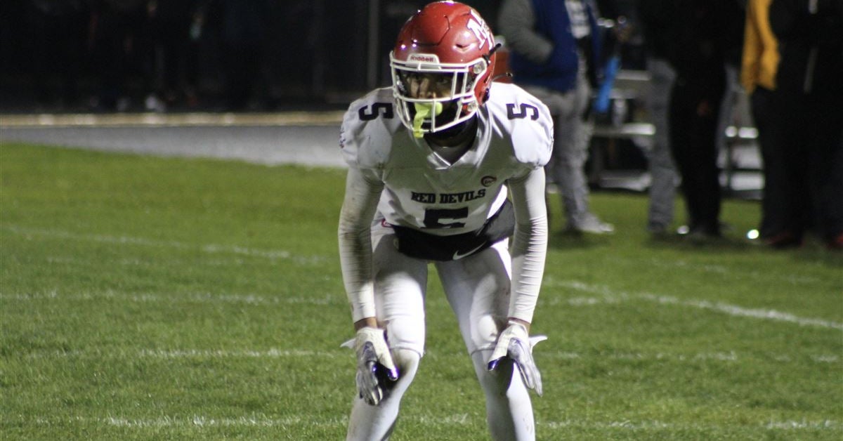 Top100 DB hits it off with new assistant coach Lamar Morgan