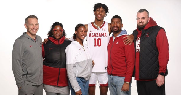 Elite PF Donnie Freeman reflects on Alabama official visit