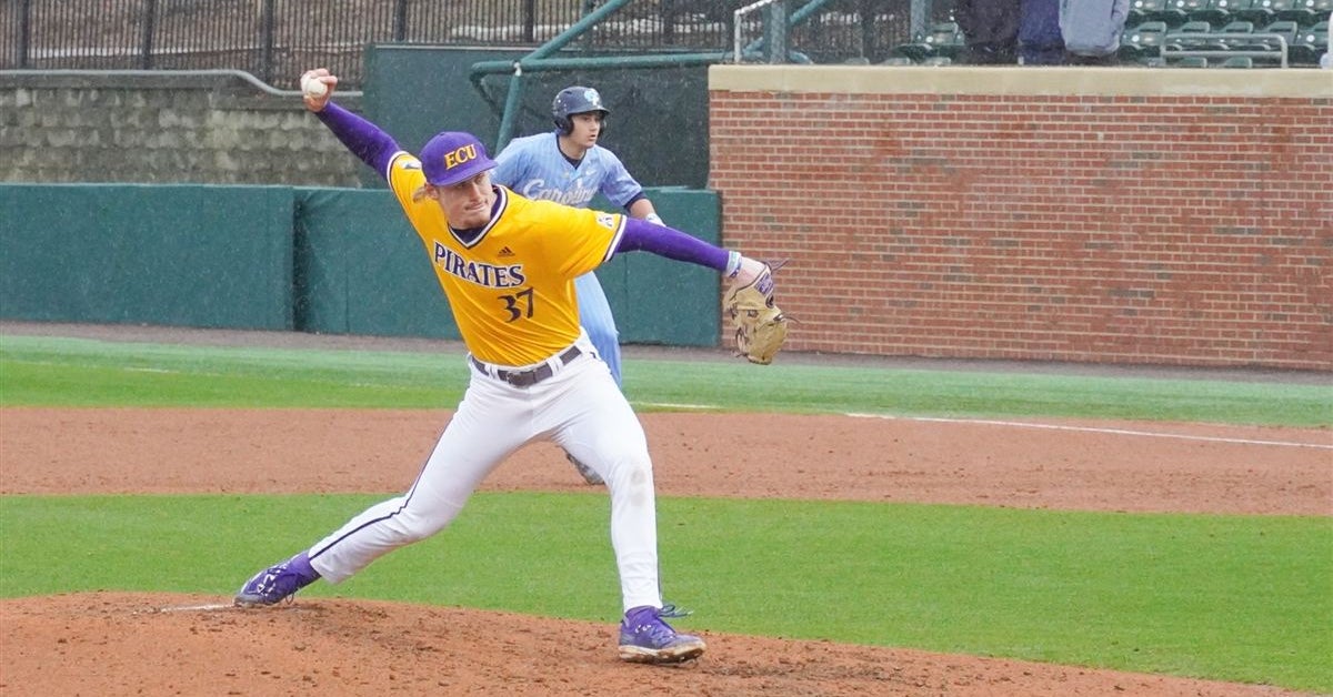 ECU 3, UNC 3 (5): How it looked from the dugouts