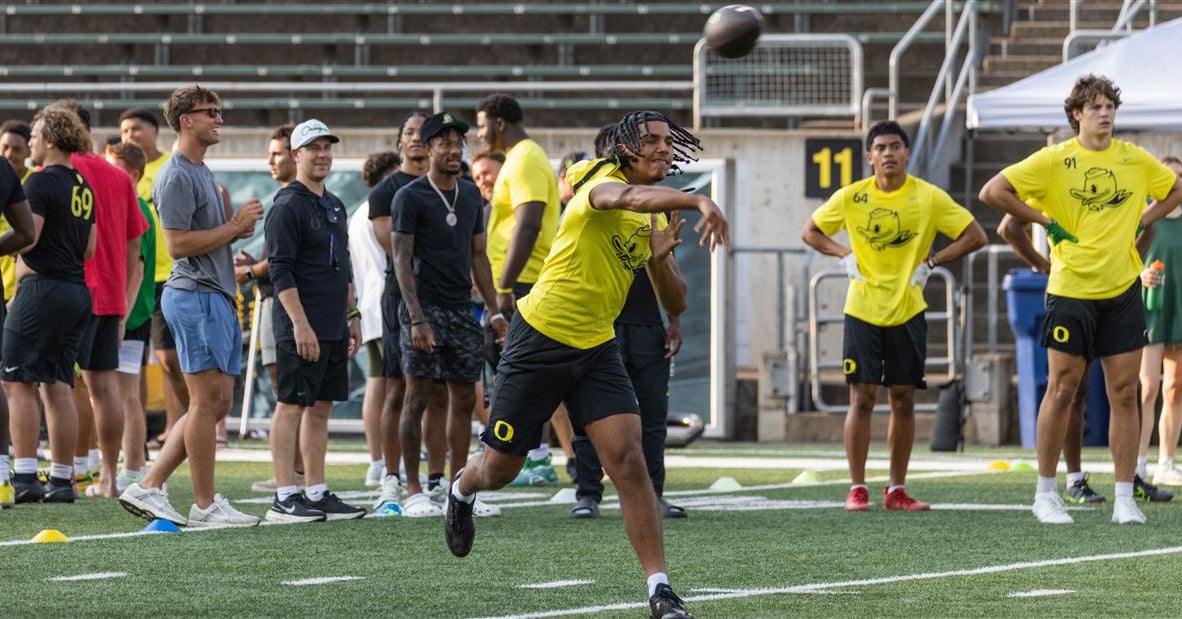 Four-star QB Jonas Williams commits to Oregon Football