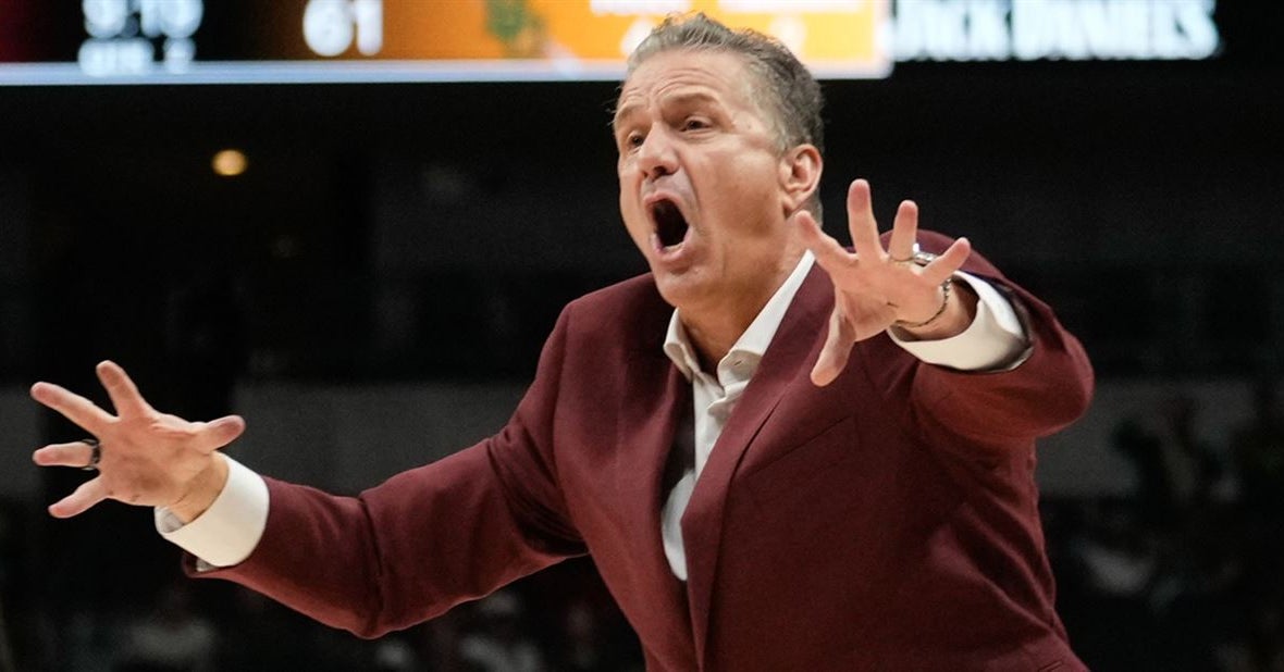 John Calipari delivers 'heart-to-heart' with 'fragile' Arkansas players ...