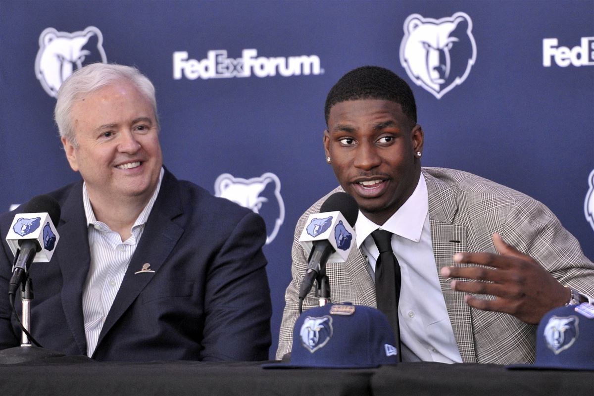 Jackson, Bridges sign first NBA contracts