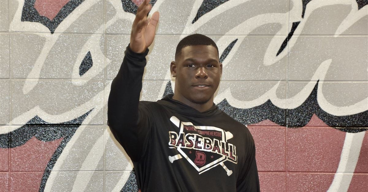 RB pledge Kameron Davis recruiting Charles Lester and others to join ...