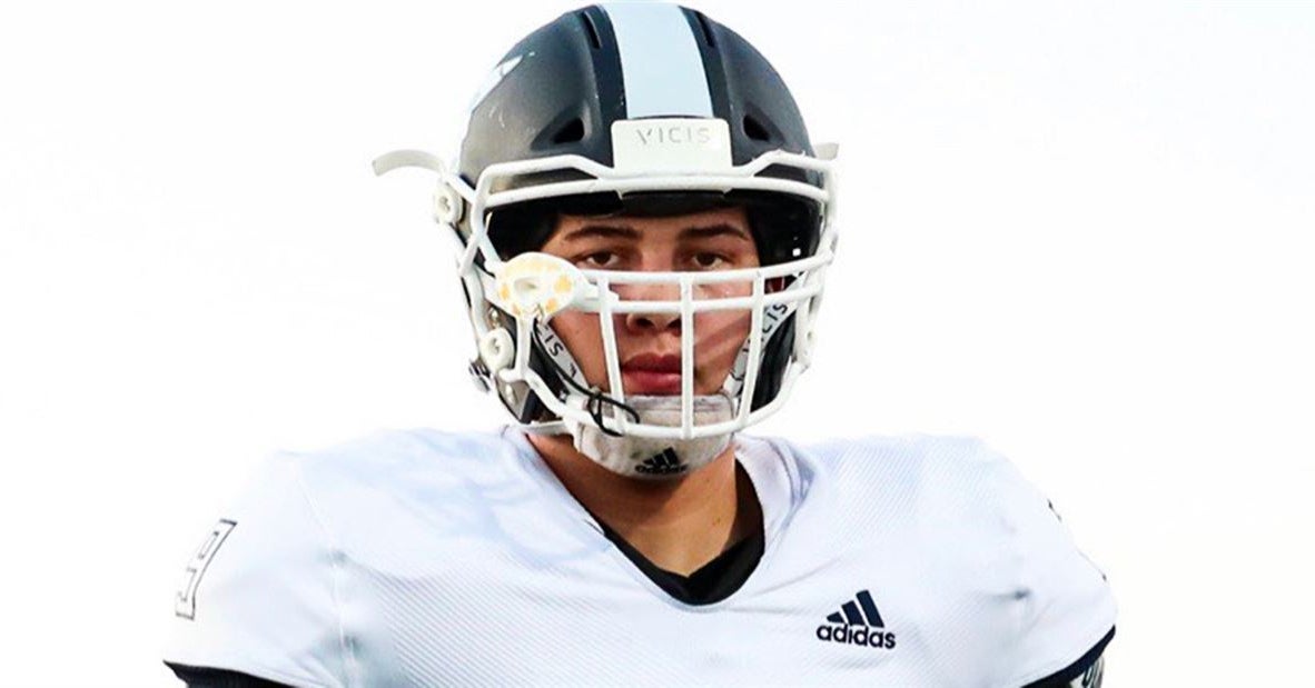 The Latest: Notre Dame OT Commit Tosh Baker