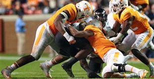 Kyle Phillips, Tennessee, Strong-Side Defensive End