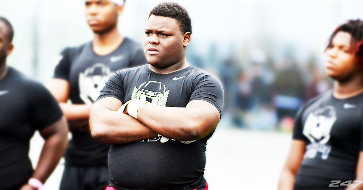 Sight Unseen, DT Lloyd Murray Commits To Ole Miss