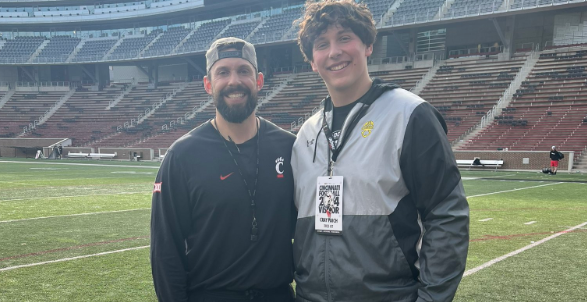 Cincinnati hosts, offers 2025 OT Samuel Paich