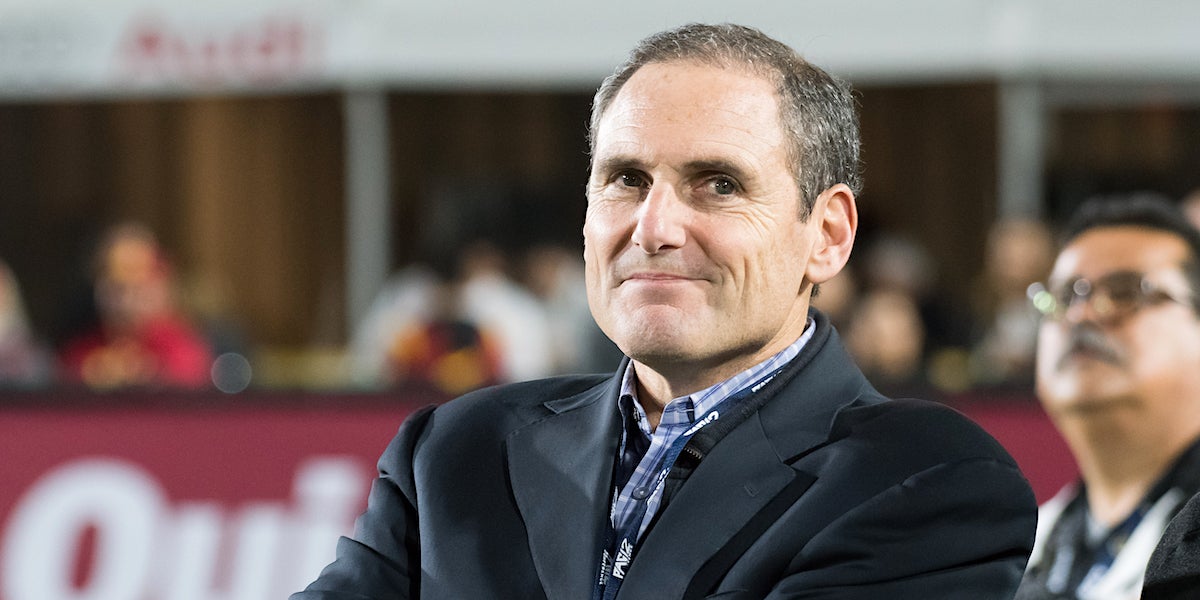 As Pac-12 missteps and TV talks grind on, John Canzano to Larry Scott ...