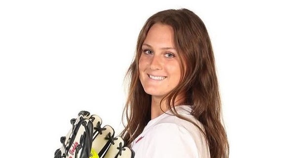 Ole Misss adds UConn two-way player Hope Jenkins to roster
