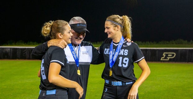 Oklahoma softball earns commitment from P/C sisters Riley, Berkley Zache