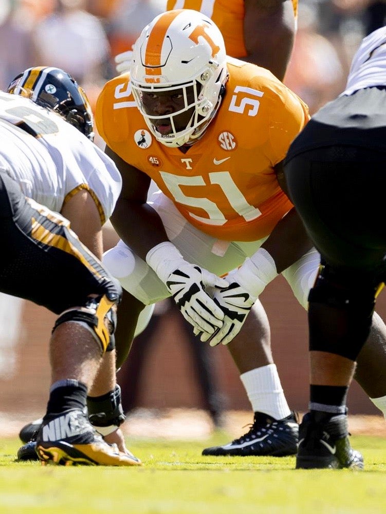 Vols react to 'really bad' Georgia chop block on Elijah Simmons