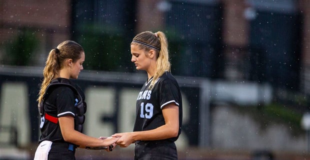 Oklahoma softball earns commitment from P/C sisters Riley, Berkley Zache