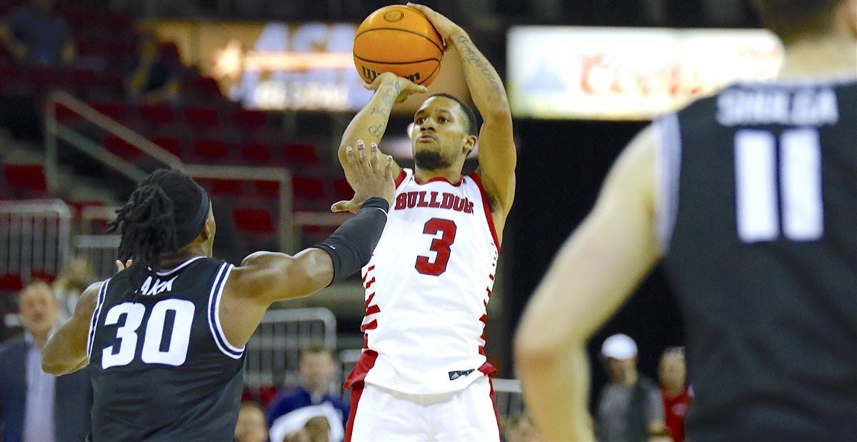Fresno State hammered at home by Utah State, 70-53