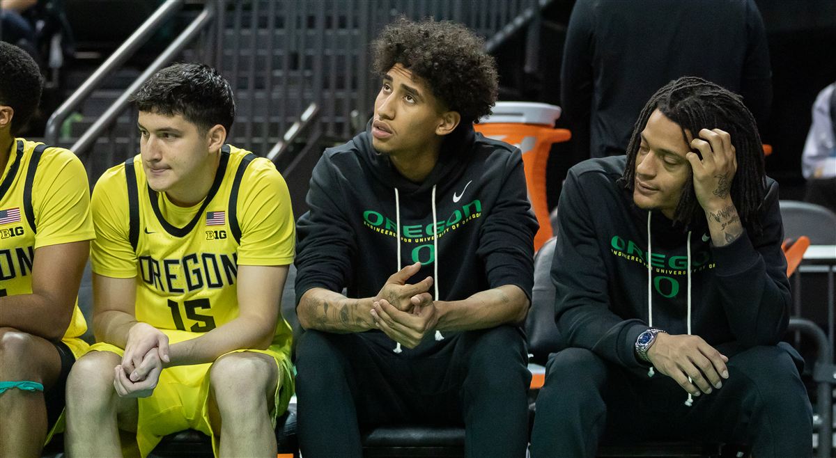 Photos of Oregon basketball's victory over South Dakota State