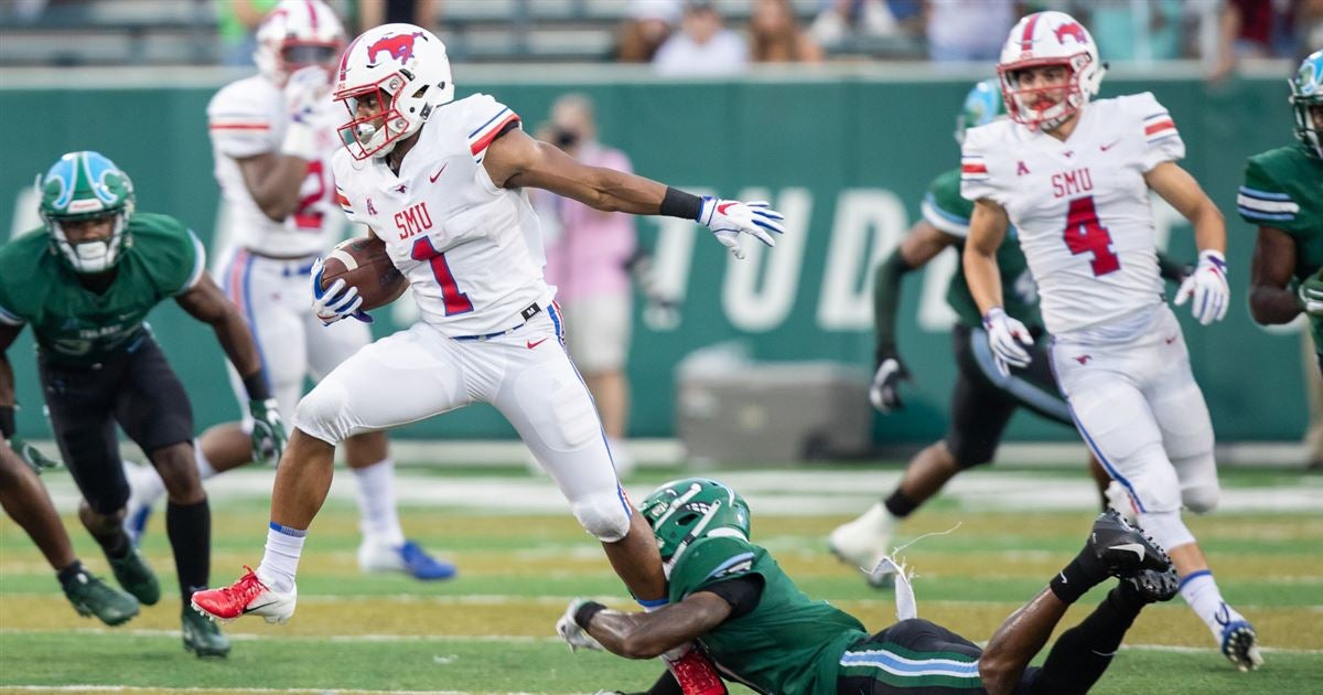 C.J. Sanders, Xavier Jones receive week 1 AAC honors