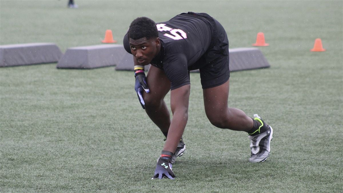Top247 EDGE Damien Shanklin locks in return trip to Michigan