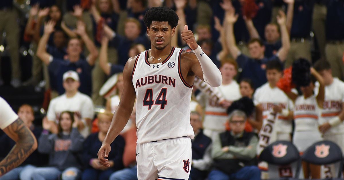 'These are my brothers:' New sense of urgency for Auburn's Dylan Cardwell