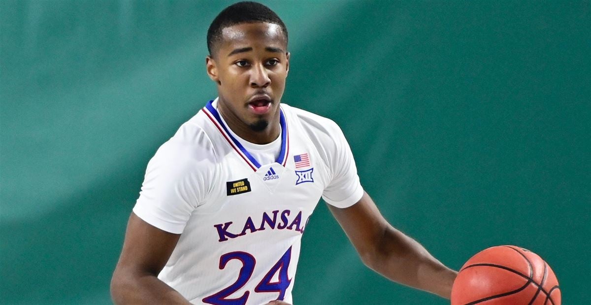 Bill Self gives return timetable for KU's Bryce Thompson (back)