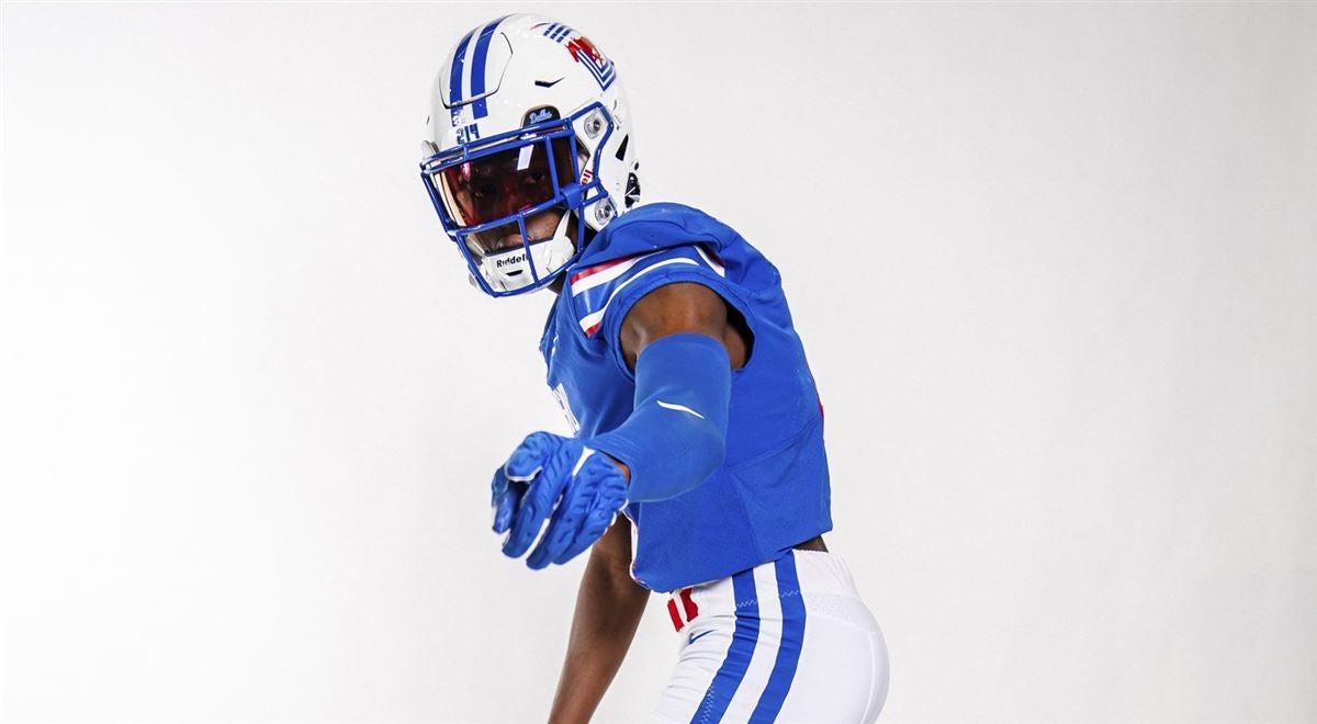 Texas Wide Receiver Bryson Jones Talks Wisconsin Offer