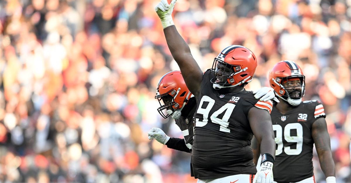 BAMA in the NFL: Dalvin Tomlinson records 2.5 sacks, Tyler Steen makes ...