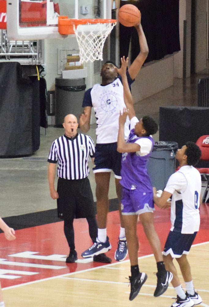 Sights and Sounds: Top basketball targets Royal, Booker go head to head ...