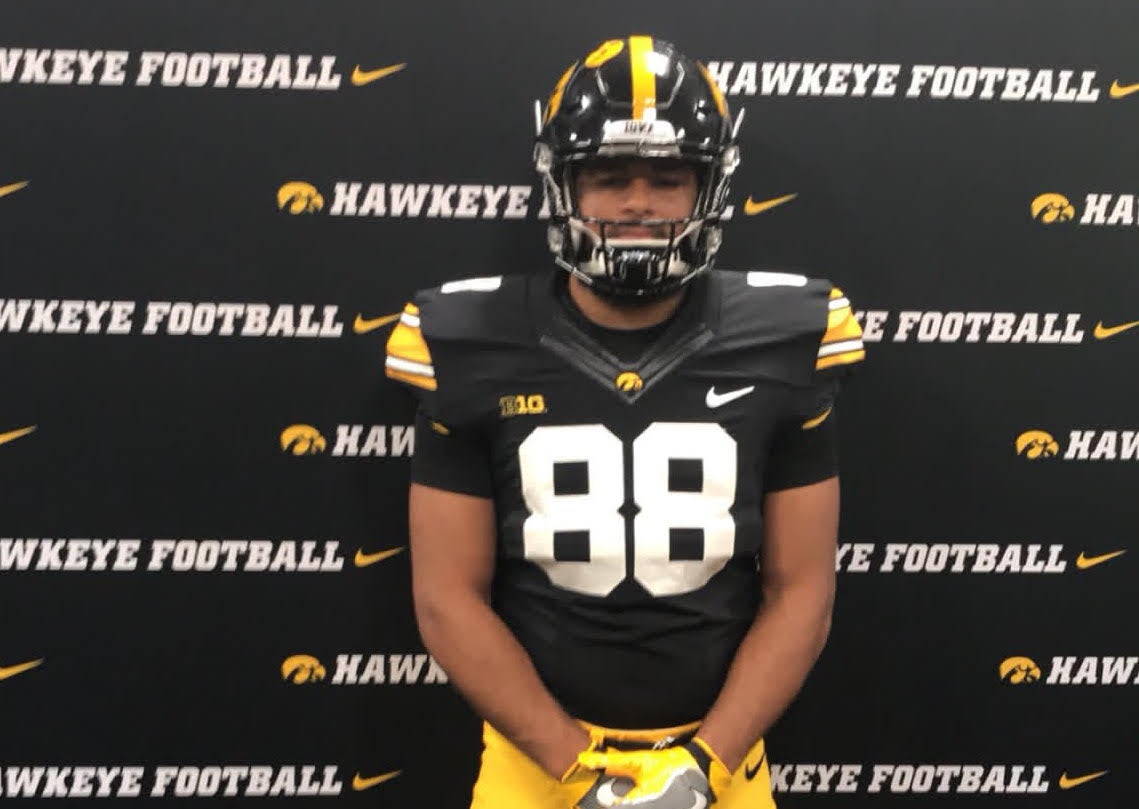BREAKING: 2020 DE Isaiah Bruce commits to Iowa