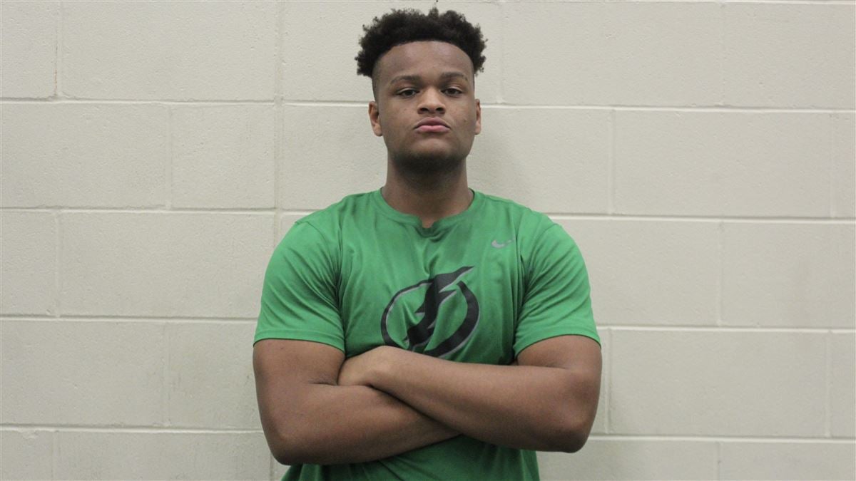 OL Jayden Clark sets spring visits, one official