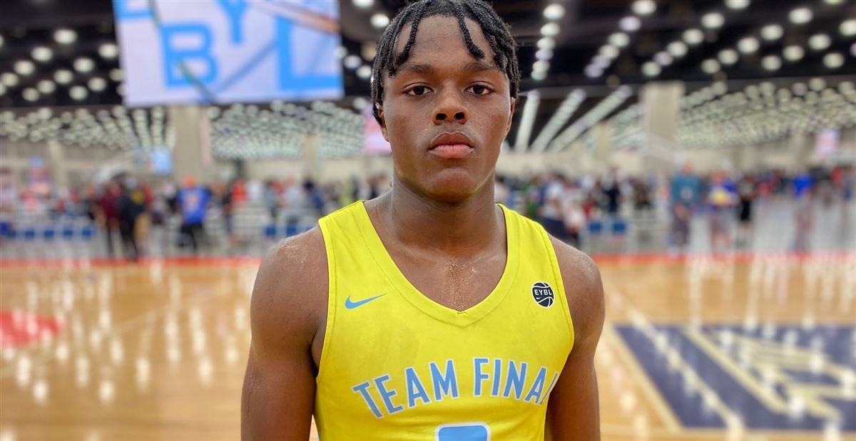 UConn lands top 35 combo guard Ahmad Nowell