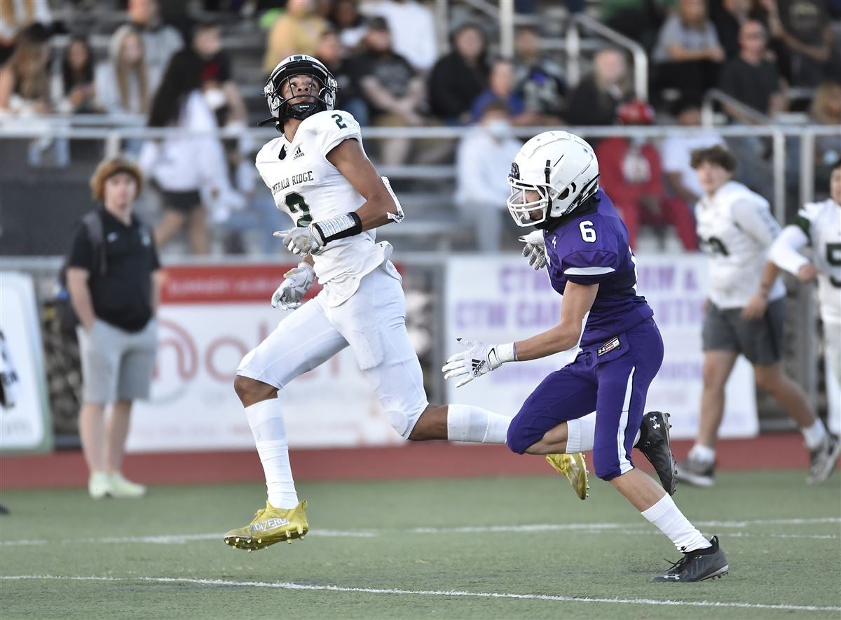 PHOTO GALLERY: Sumner Spartans Defeat Emerald Ridge Jaguars