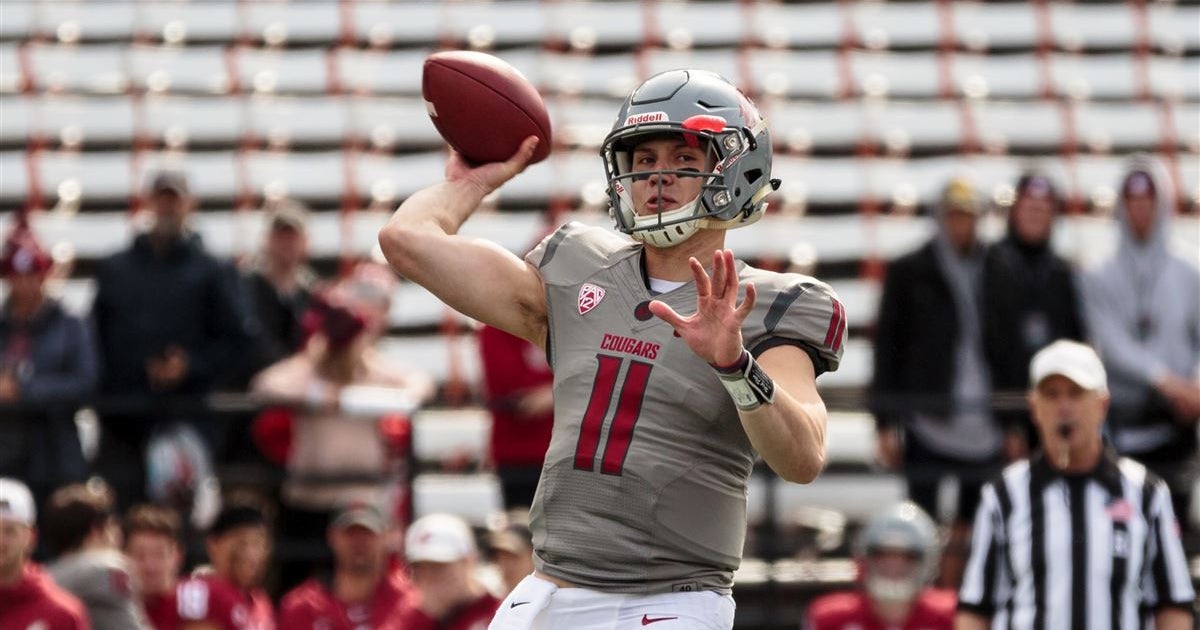 Washington State quarterback John Bledsoe enters transfer portal