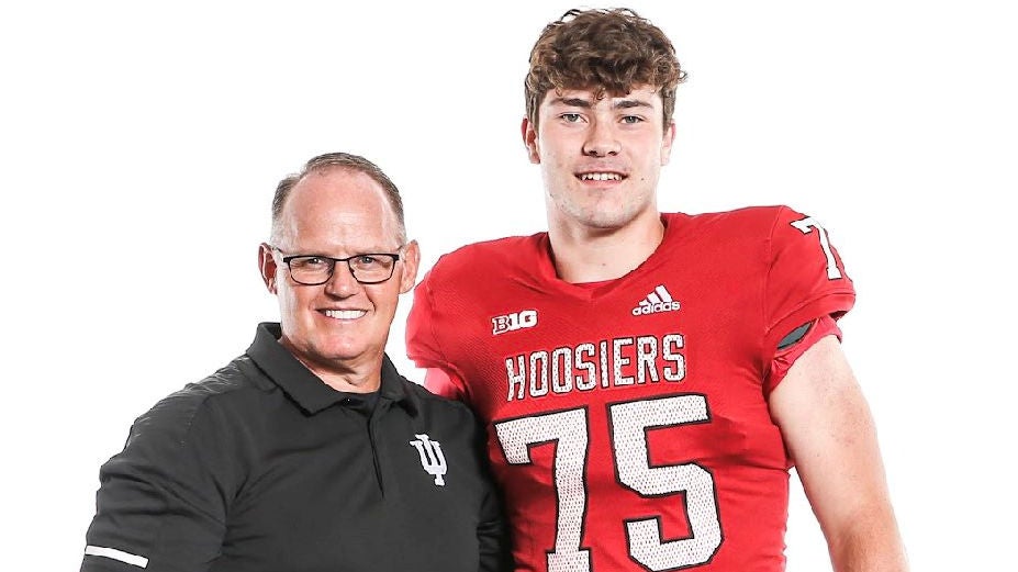 2023 three-star offensive lineman Austin Barrett commits to Indiana