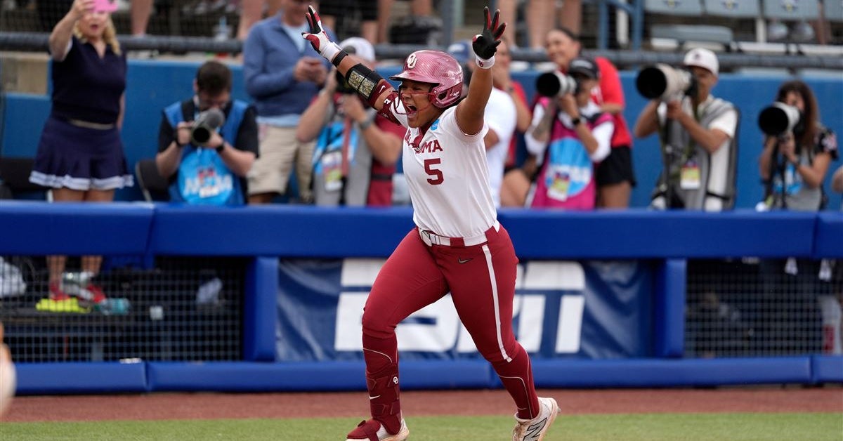 Ella Parker, Sam Landry named to 2025 WCWS All-Tournament team