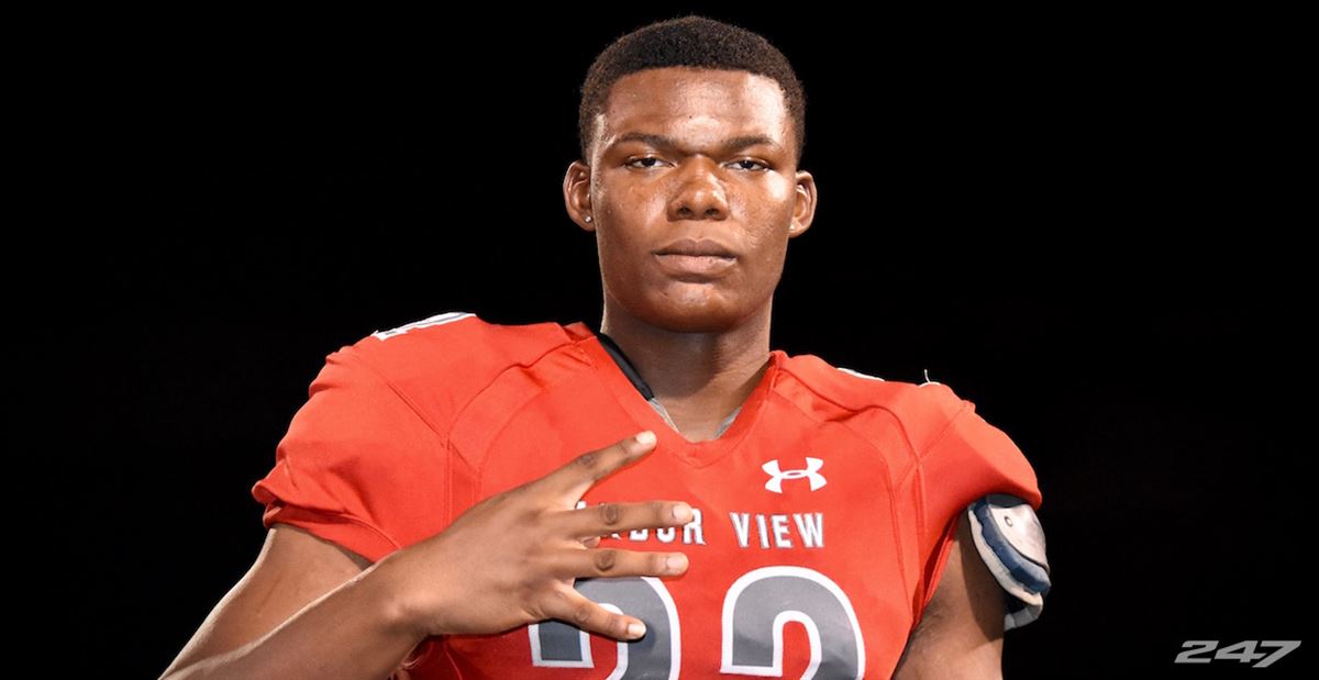 Commitment analysis: DE Elijah Wade