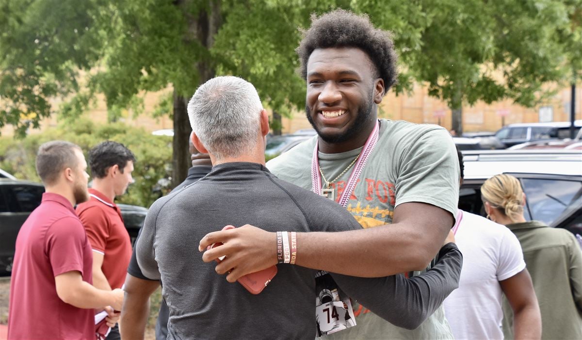 4-star OL Jonathan Daniels reveals top 3 schools, sets commitment date 4-star OL Jonathan Daniels reveals top 3 schools, sets commitment date