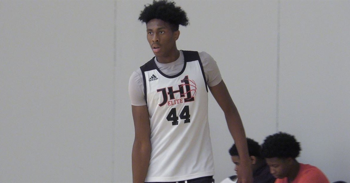 Three-star SF Leon Bond talks development & high major interests