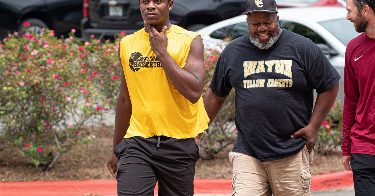 Highly-rated LB Tavion Wallace gives highlights from weekend Georgia visit