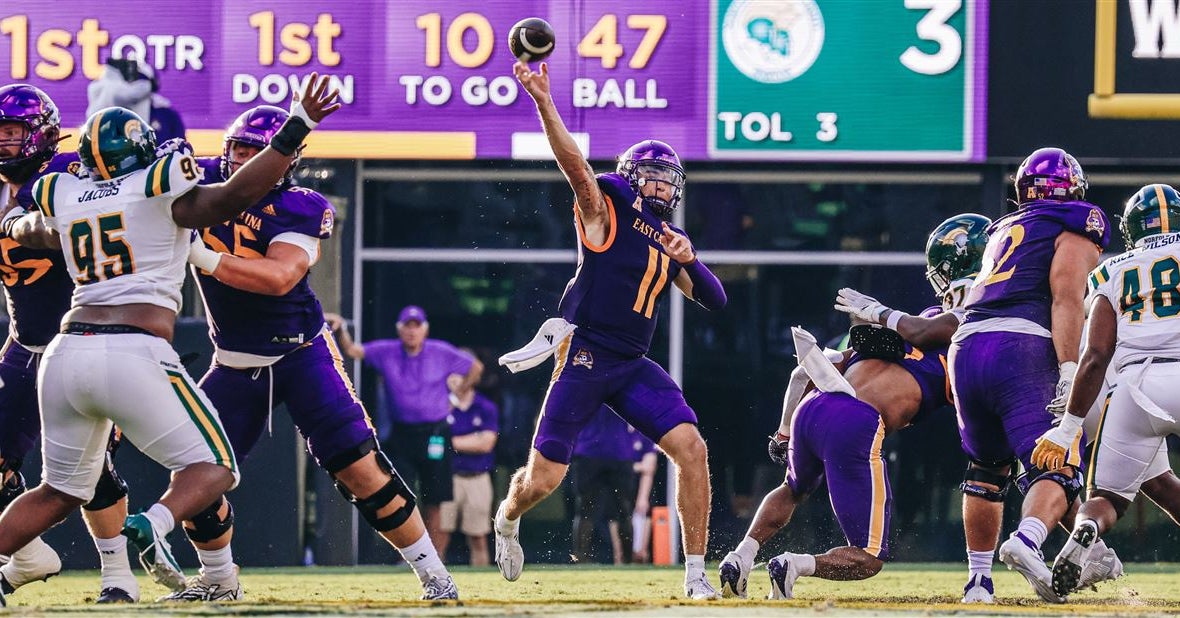 Jake Garcia overcomes early 'first-game jitters,' mistakes to put ...